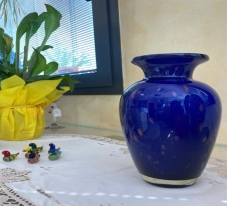 Vaso in vetro di murano blu